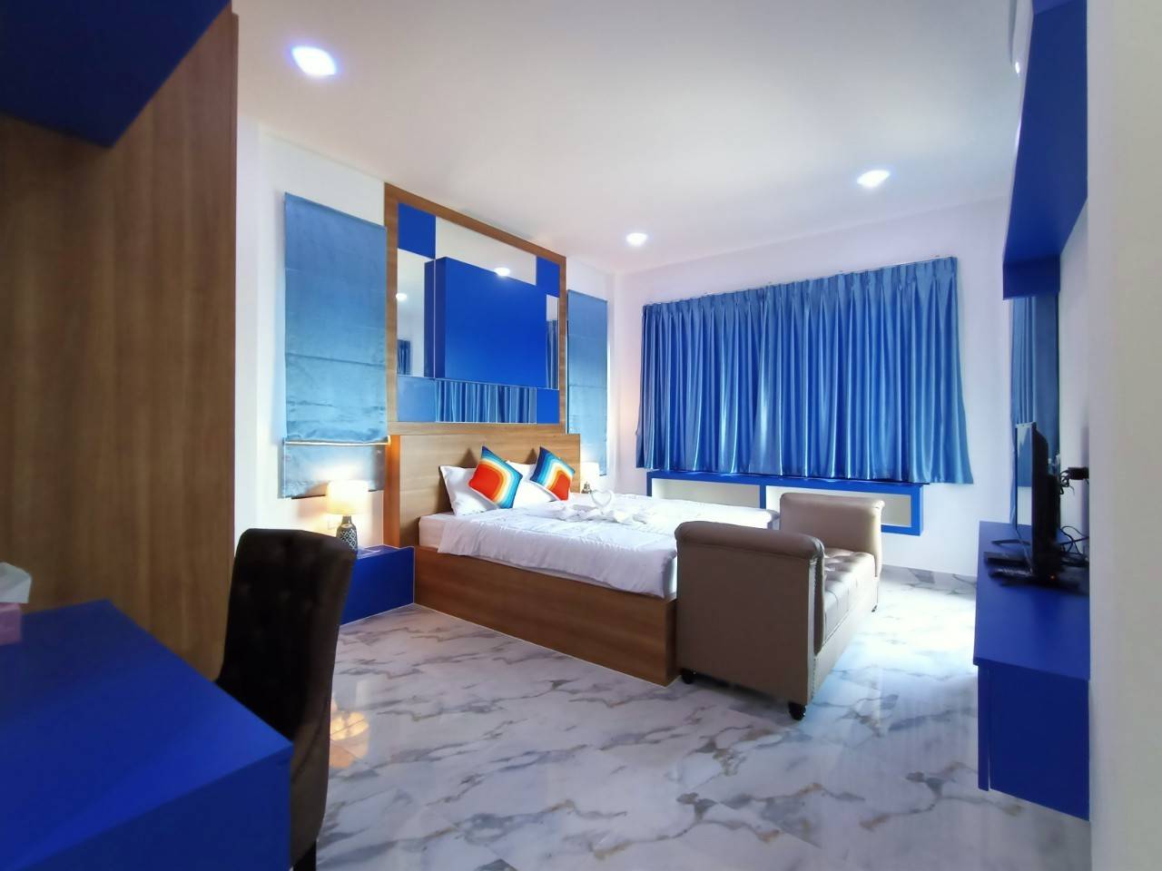 DV-1467 พูลวิลล่าพัทยา 4 ห้องนอน 5 ห้องน้ำ - By.De Ville