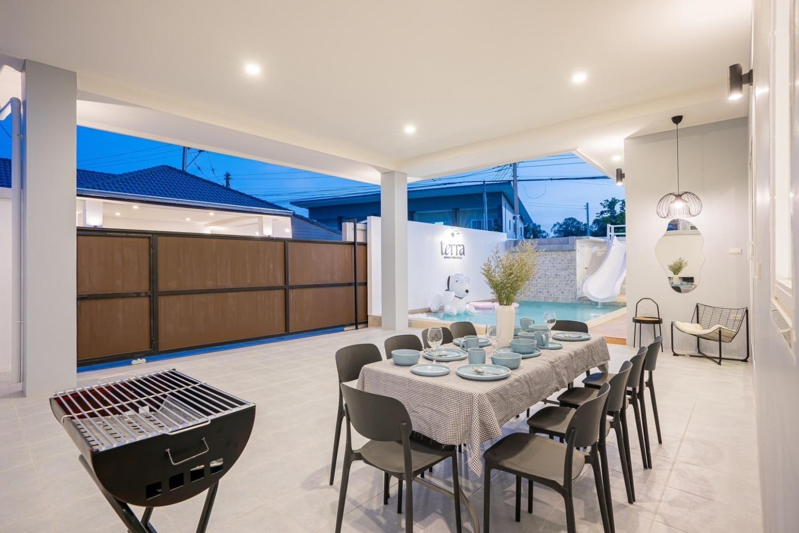 DV-1952 ที่พัก พูลวิลล่า พัทยา บ้านพัก พร้อมสระว่ายน้ำ ส่วนตัว