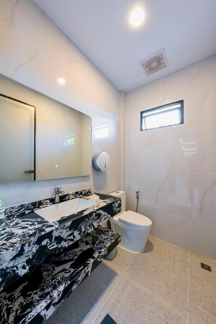 DV-2405 พูลวิลล่าพัทยา 8 ห้องนอน 9 ห้องน้ำ